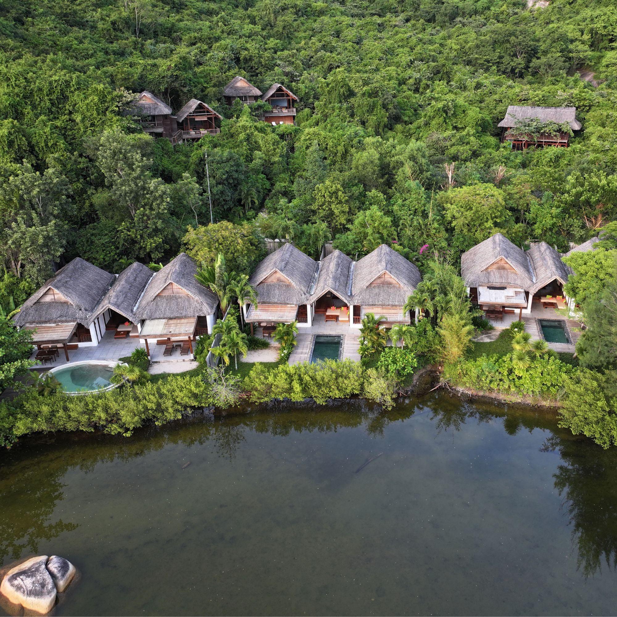 Hill Rock Pool Villas – L'Alya